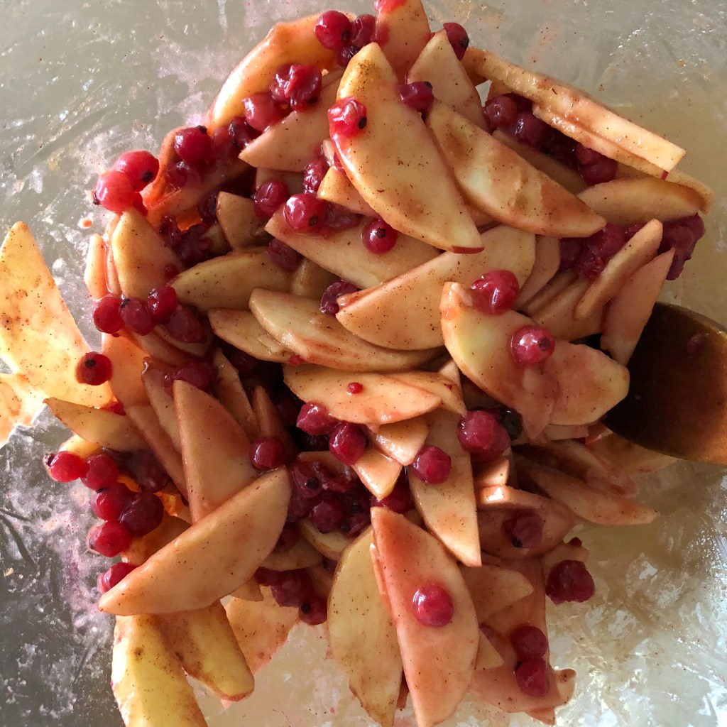 Red Currant Apple Pie – Pie Girl Bakes